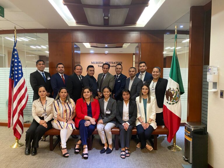 Impulso a la profesionalización de elementos de la SSP - Yucatán en corto